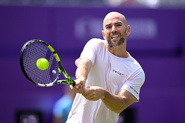 Tennis, tournoi de Londres, Adrian Mannarino croqué par Grigor Dimitrov